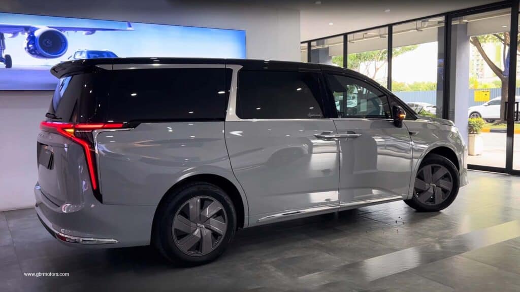 MG M9 Luxury Electric MPV India Specs Features Price Launch