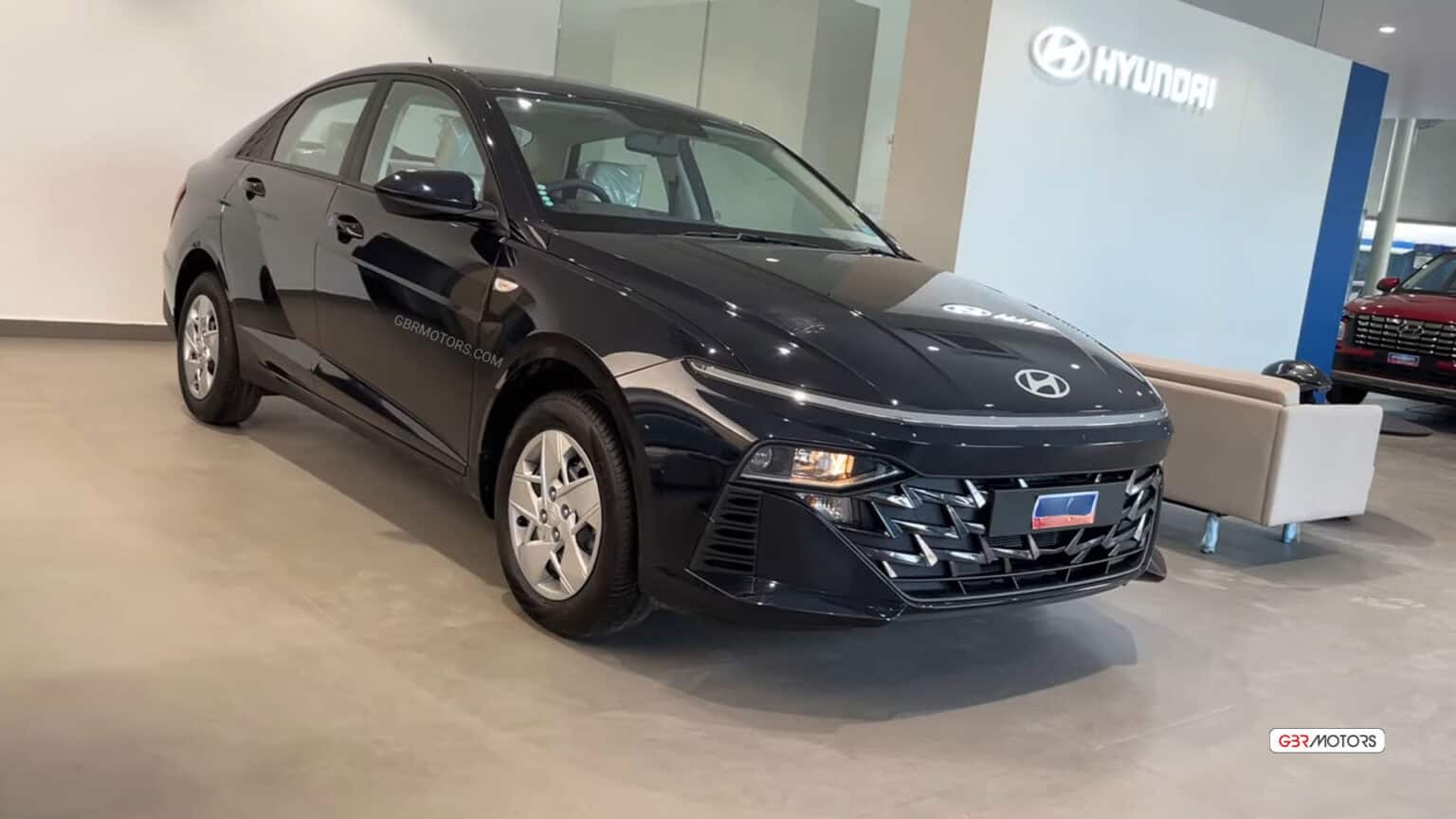 Hyundai Discounts February 2025: Save Up To Rs 68,000 On Ven